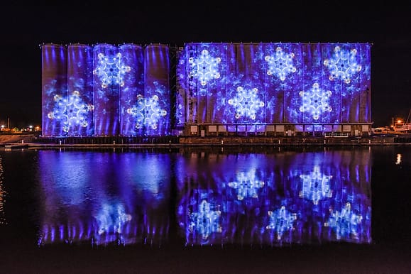 Christmas in Cities in the US | 14 Festive Ways to Celebrate - Travel ...